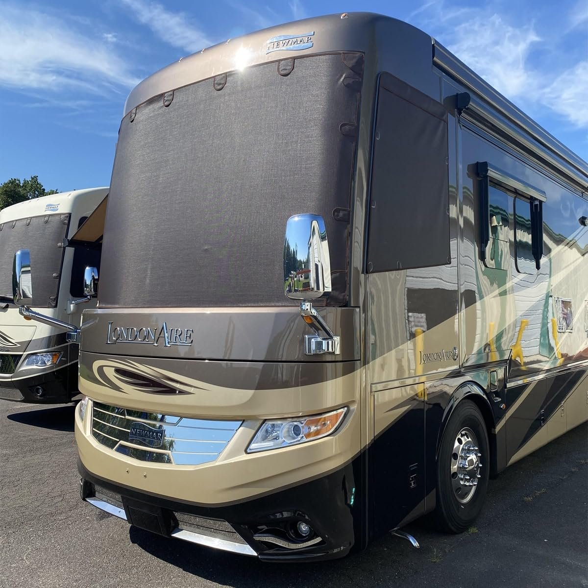 Class A RV/Motorhome Exterior Windshield Sun Shade by Magne Shade – SR1 ...